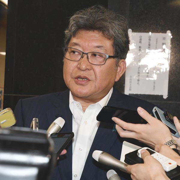 3ページ目 萩生田光一氏は他人の選挙どころじゃない!自民都連会長ようやく辞任も…次期衆院選で落選危機|日刊ゲンダイdigital